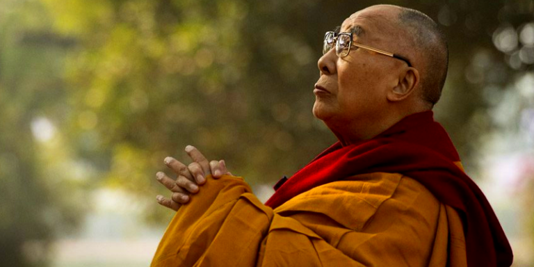 Dalai Lama Takes Part in Prayers by Bodhi Tree in Gaya - Tibetan Journal